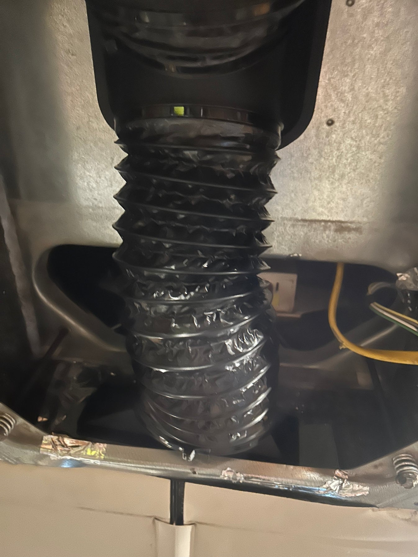 Center Line Ducted Coleman Mach 1, 3, 10, 15 & Q | KoolRV Solutions, Inc